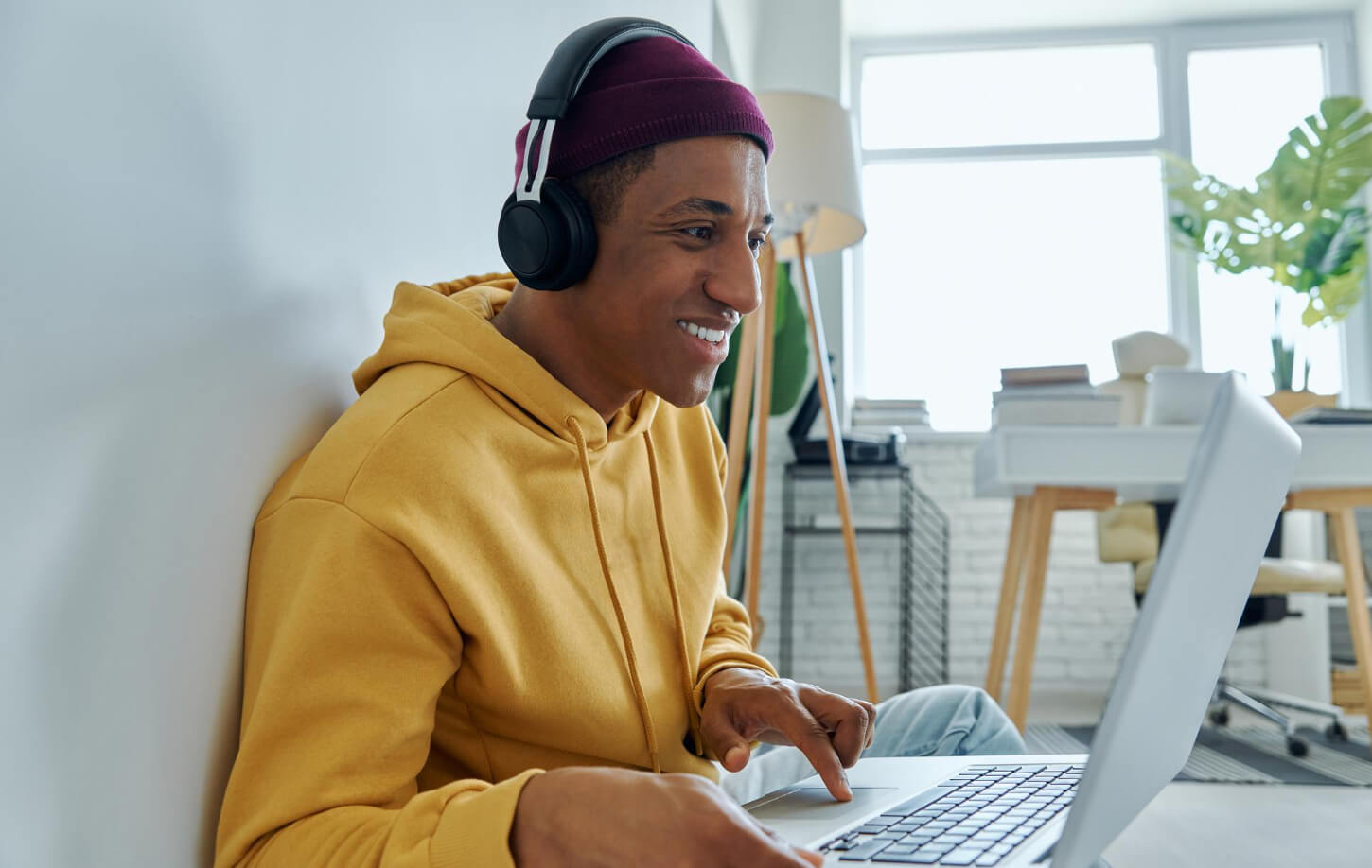 What is Quiet Leadership? Examples, Traits & Benefits